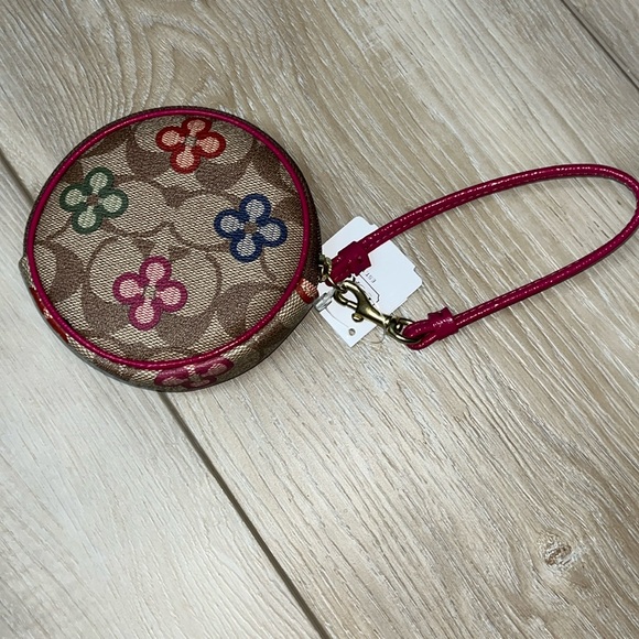 Coach | Bags | Coach Peyton Signature Clover Coin Purse New | Poshmark